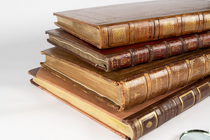 Viewing the Volumes of Historical Prints « The ALBERTINA Museum Vienna